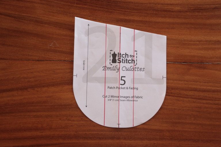 Tutorial & Free Pattern: Pleated Patch Pocket | Itch to Stitch