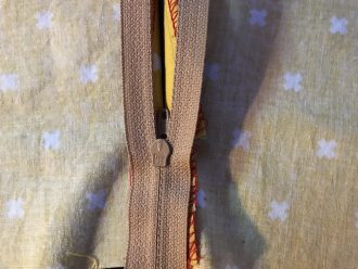 How to Install a Lapped Zipper with Facings | Itch to Stitch