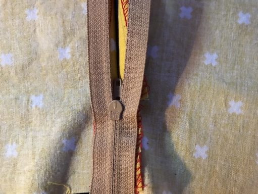 How to Install a Lapped Zipper with Facings | Itch to Stitch