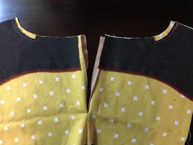 How to Install a Lapped Zipper with Facings | Itch to Stitch