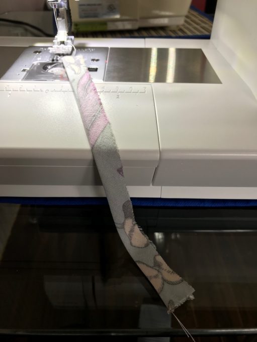 Turning Loops/Spaghetti Straps – Three Ways | Itch to Stitch