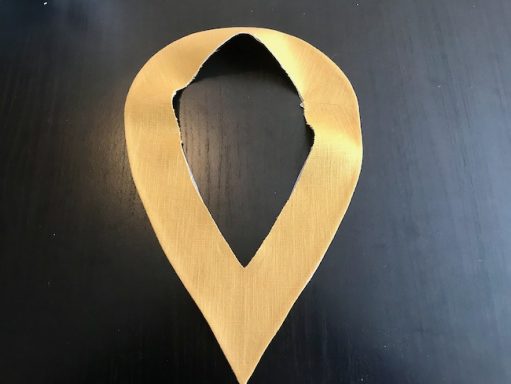 How to apply interfacing and finish edges at the same time | Itch to Stitch